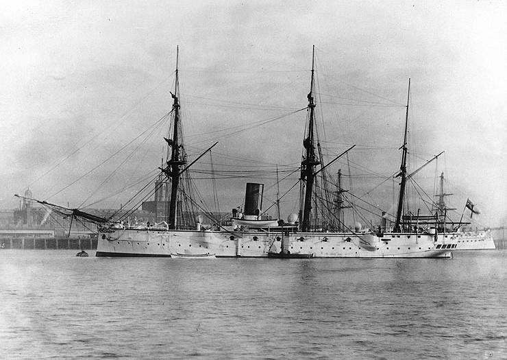 La épica huida del «HMS Calliope» del ciclón de Apia – En visita de ...