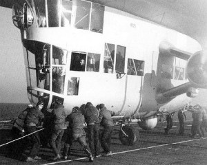 Portaaviones «USS Mindoro» y las aeronaves más ligeras que el aire – En ...
