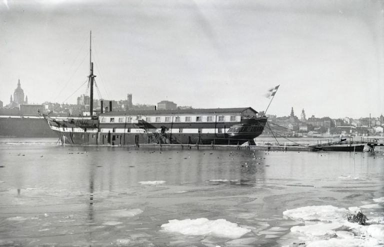 El viaje del «Vanadis» – En visita de cortesía