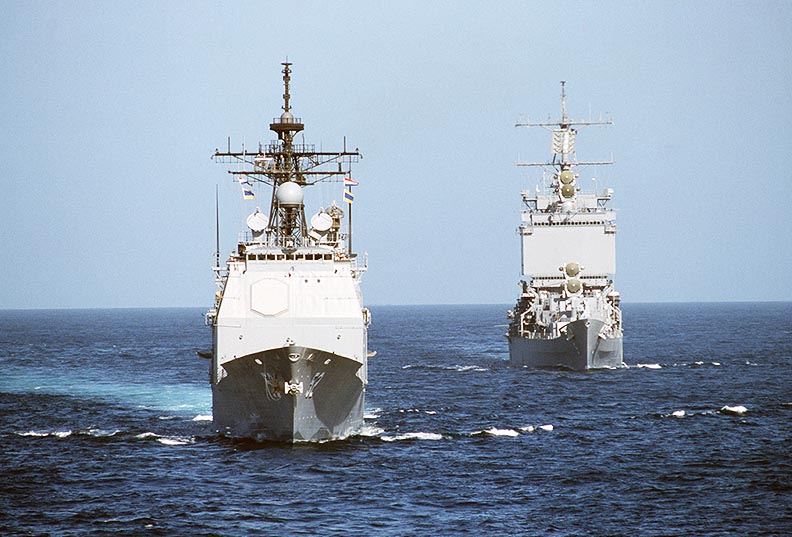 El carismático crucero «USS Long Beach» – En visita de cortesía