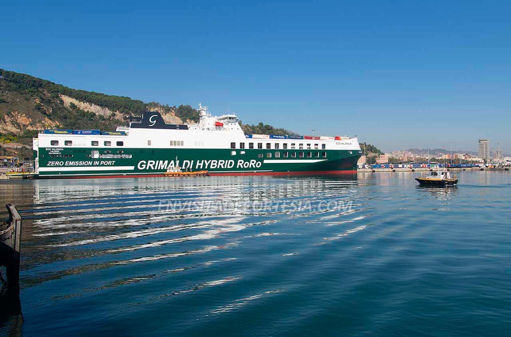 Buque Eco Valencia, el gigante verde – En visita de cortesía