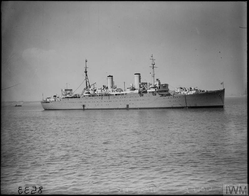 De transatlántico a crucero auxiliar – En visita de cortesía