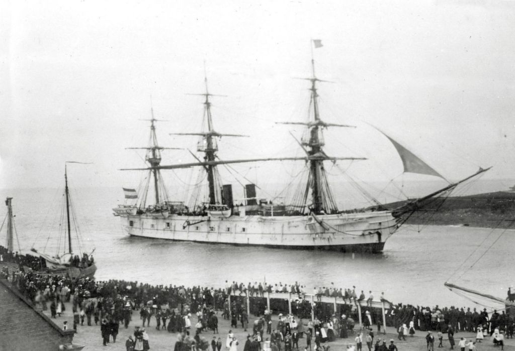 Una familia complicada – En visita de cortesía