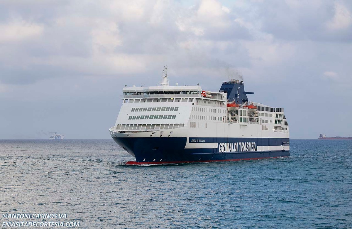 El nuevo ferry Ciudad de Barcelona – En visita de cortesía