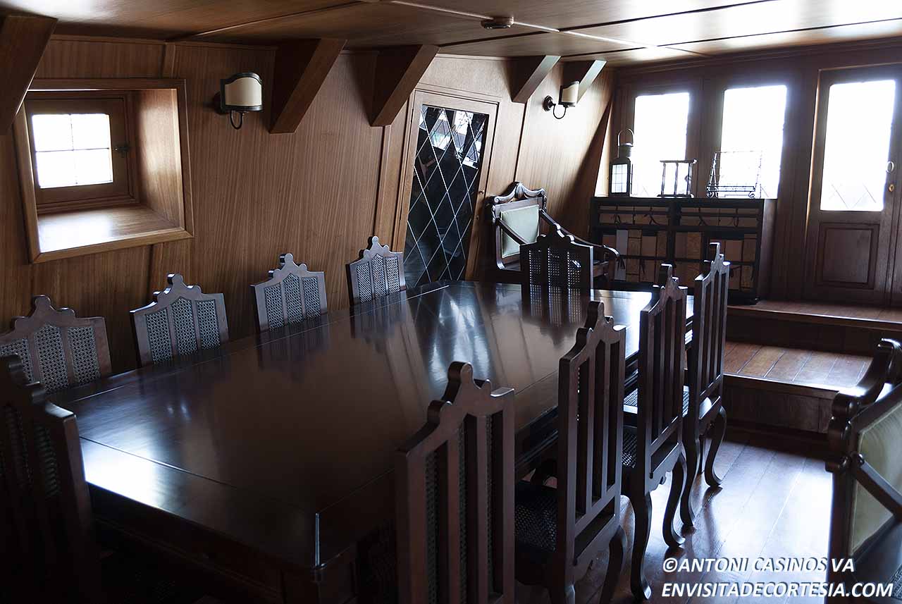 Un galeón español en el siglo XXI – En visita de cortesía
